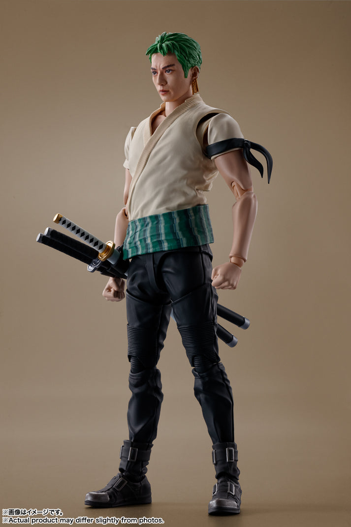BANDAI TAMASHII NATIONS - S.H.Figuarts Roronoa Zoro (A Netflix Series ...